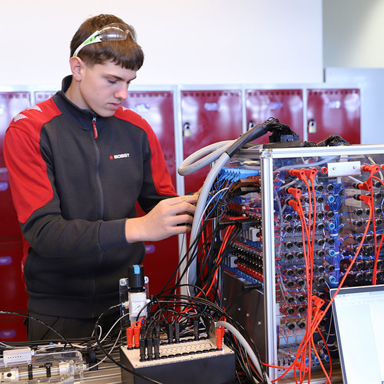 BOBST Apprentissages: Métiers